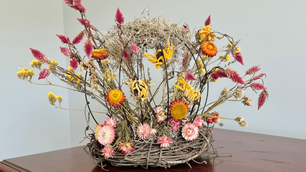 3D Dried Flower Centerpiece - Lewis Ginter Botanical Garden